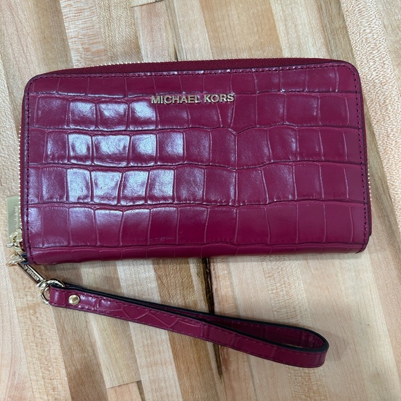 MICHAEL Michael Kors | Bags | Nwt Michael Kors Large Flat Leather ...